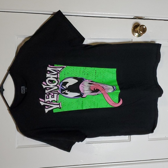 Marvel | Shirts | Marvel Tshirt Venom Graphic Black T Shirt With Venom ...